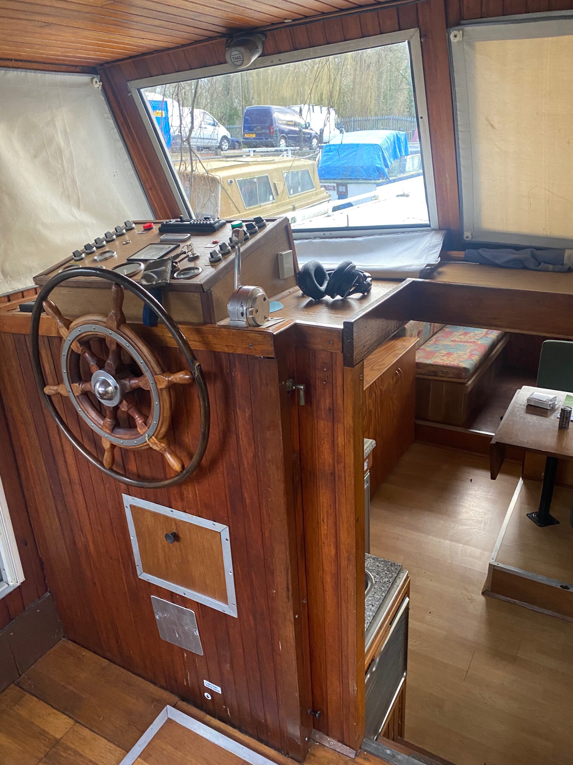 Ons Heyke’ – 36ft Dutch Barge - BoatHub